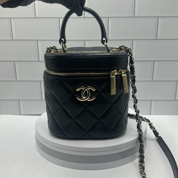 CHANEL | Bags | Chanel Vanity Case Purse | Poshmark